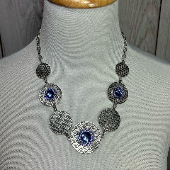 Ruby Rd. | Jewelry | Vintage Ruby Rd Blue Silver Tone Round Pendant ...